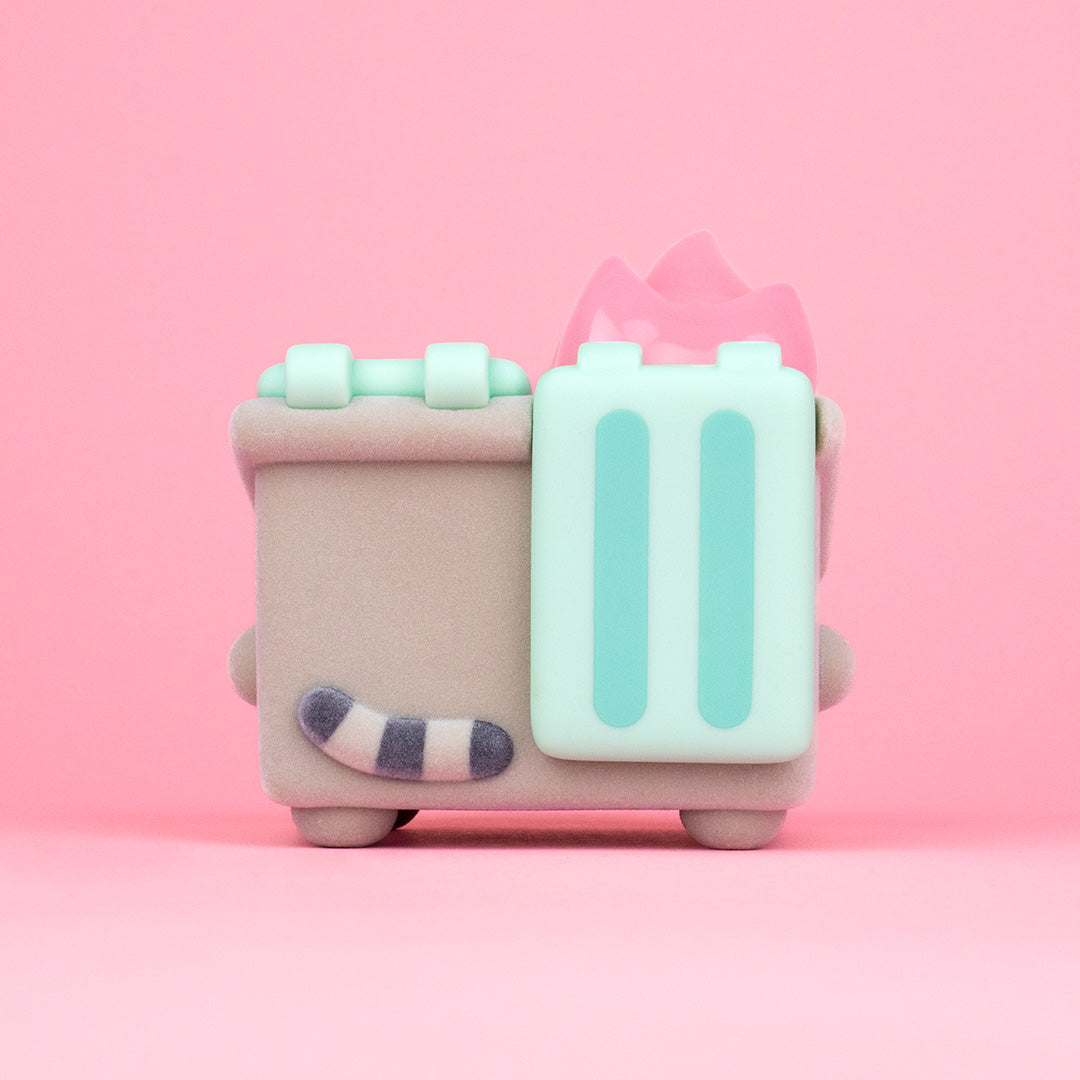 Pusheen Dumpster Fire Vinyl Figure - 100% Soft